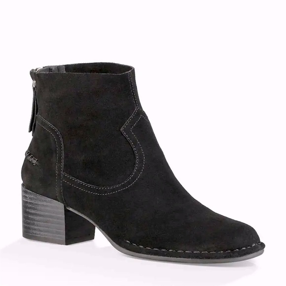 UGG | Shoes | Ugg Bandara Suede Ankle Boot Size 65 Euc With Original ...